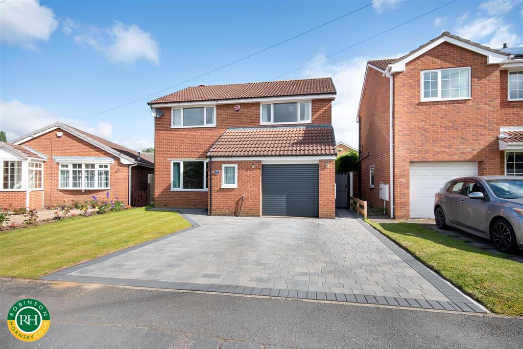 Larkspur Close, Edenthorpe, Doncaster 4 bed detached house for sale - £ ...