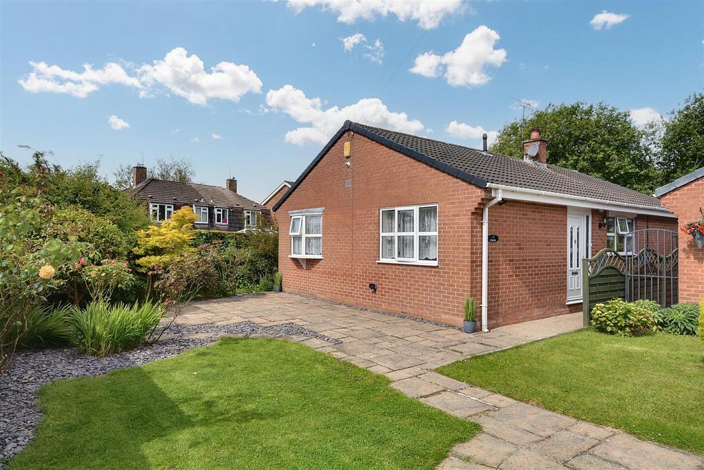 Barker Close, Stanley Common 2 bed detached bungalow - £275,000