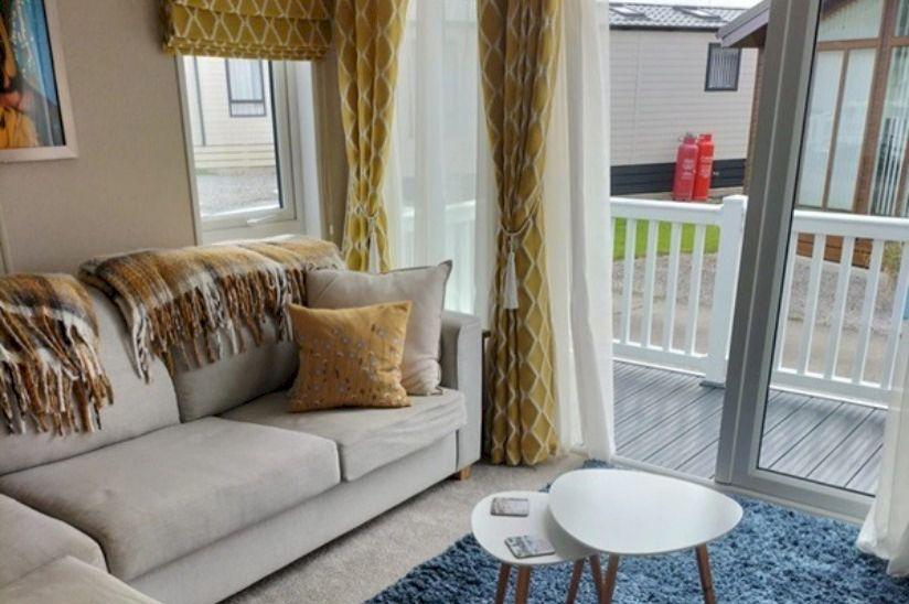 Poulton Plaiz Leisure Park... 2 bed lodge - £63,950