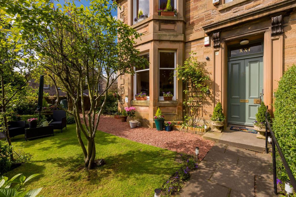 Seton Place, EDINBURGH EH9 2 bed ground floor flat - £585,000