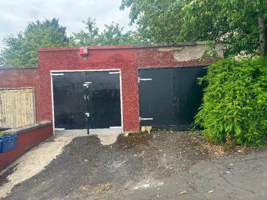 Beattie Court, Hawick, TD9 Garage - £90 pcm (£21 pw)