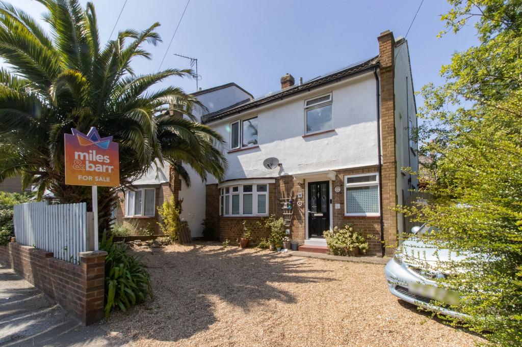 West Cliff Road, Ramsgate, CT11 3 bed end of terrace house - £310,000