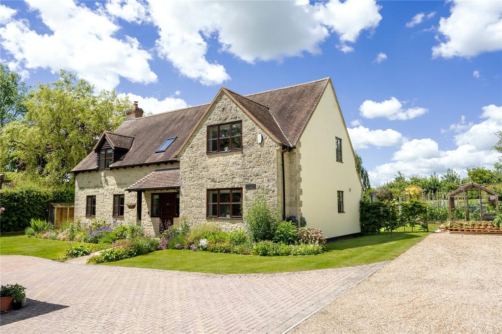 Ash Tree Lane, Cann Common... 4 bed detached house - £850,000