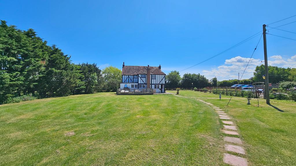 Thornden Wood Road, Herne Bay, CT6 7NU 4 bed detached house for sale ...
