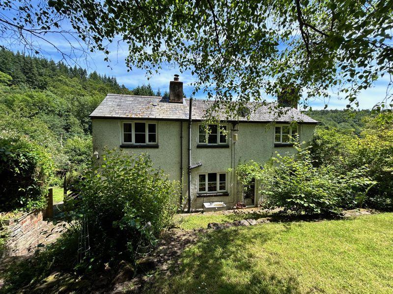 Bradley Cottages, Soudley GL14 3 bed property - £325,000