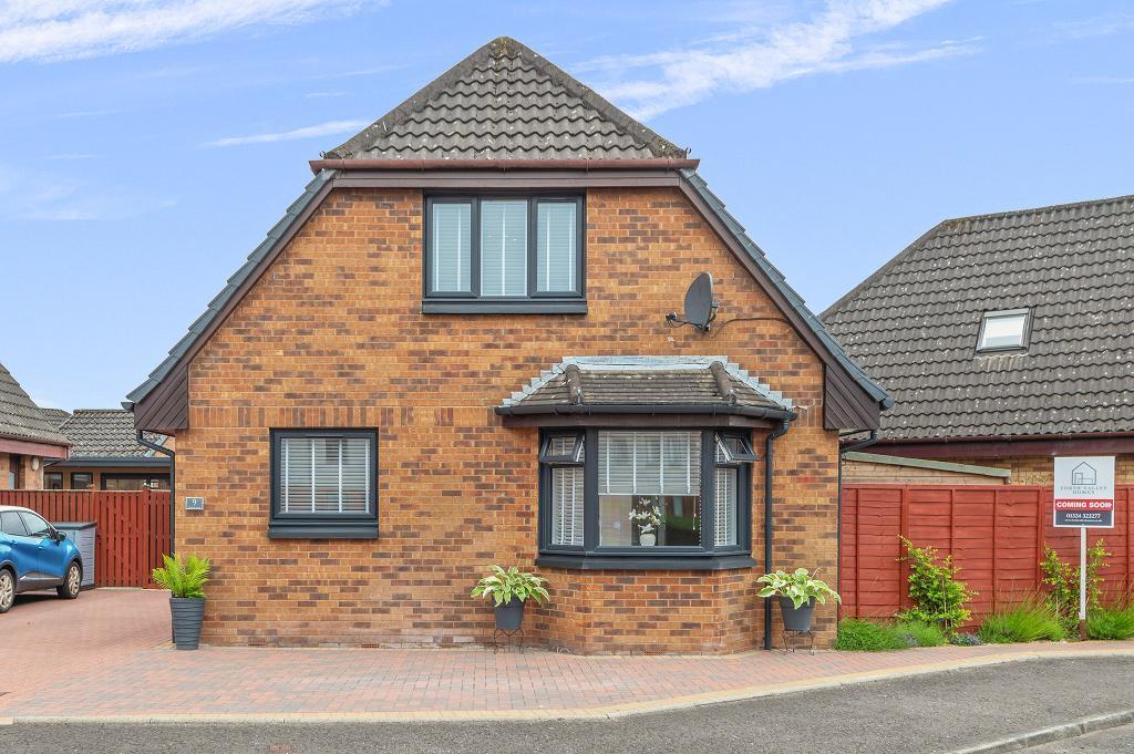 New Carron, Falkirk FK2 3 bed detached house - £263,995