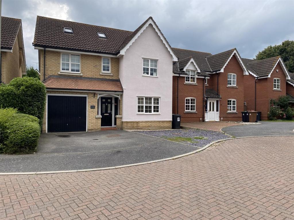 Wren Close Stowmarket Ip14 6 Bed Detached House For Sale £450 000
