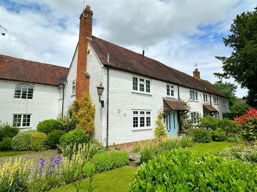 Arrow Grange, Alcester 2 bed character property for sale - £350,000