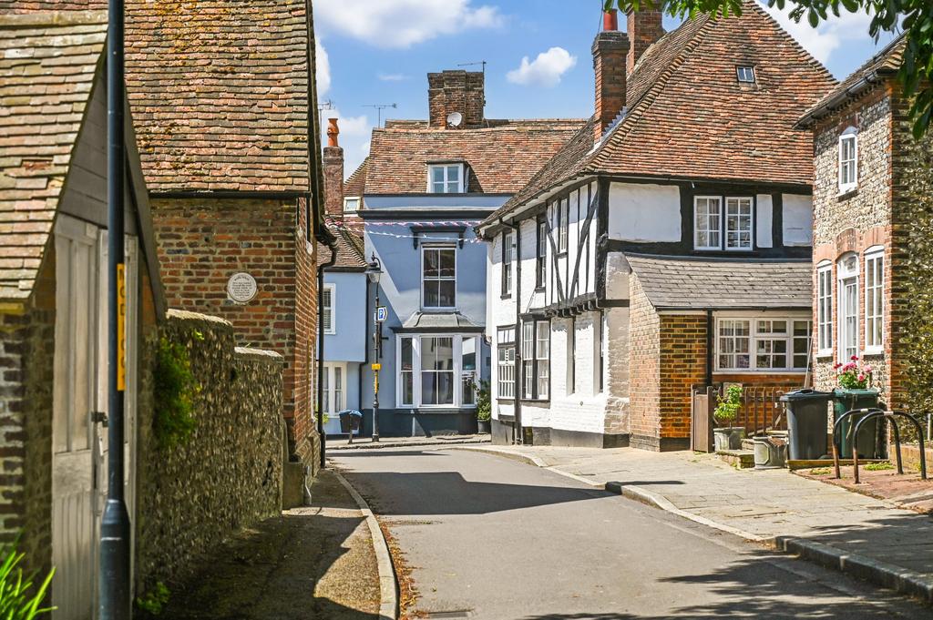 Market Place, Charing, Ashford, Kent... 4 bed detached house - £770,000