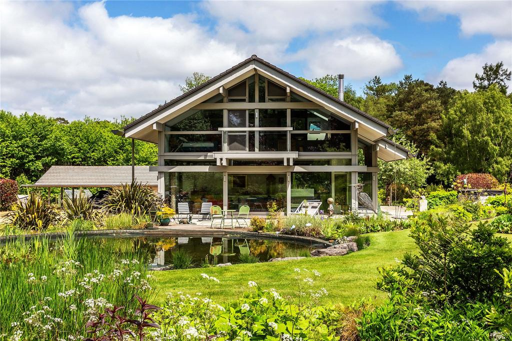 Marley Common, Haslemere, Surrey, GU27 4 bed detached house for sale ...