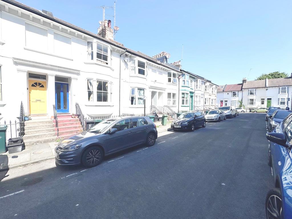 Fairlight Place, Brighton BN2 1 bed flat to rent - £1,050 pcm (£242 pw)