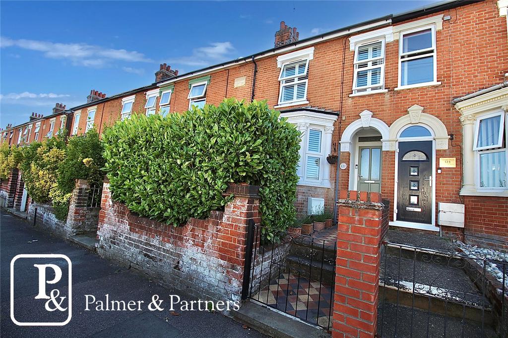 Henslow Road, Ipswich, Suffolk, IP4 3 bed terraced house - £260,000