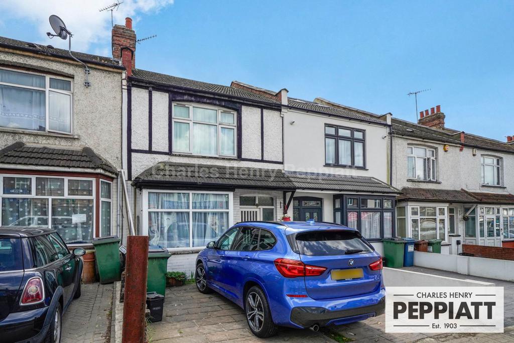 Pinner Road, Harrow, HA1 3 bed terraced house for sale - £530,000