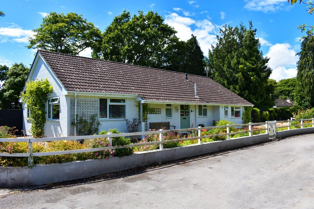 Boldre, Lymington, SO41 4 bed bungalow for sale - £750,000