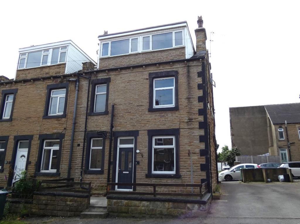 Morley, Leeds LS27 3 bed terraced house - £895 pcm (£207 pw)