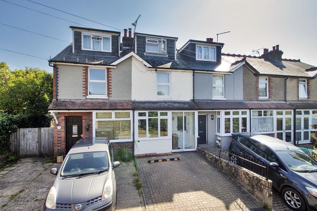 Pendril Place, Wadhurst TN5 3 bed terraced house - £440,000