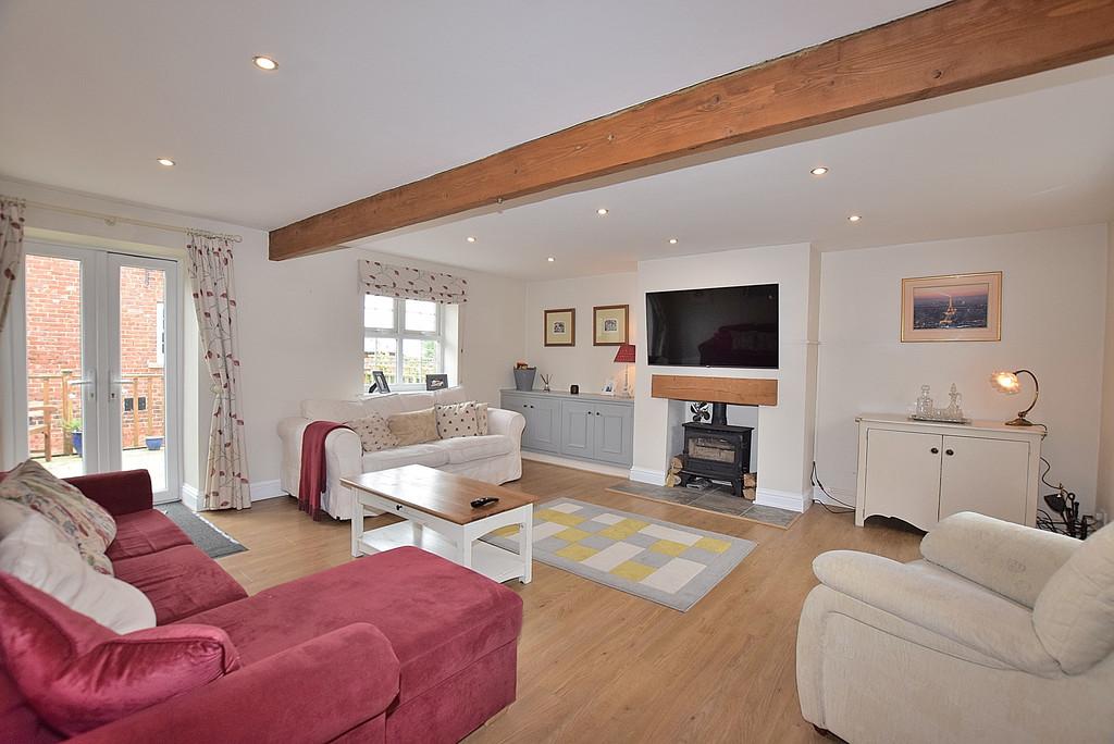 Lowden Court, Tunstall 2 bed barn conversion for sale - £300,000