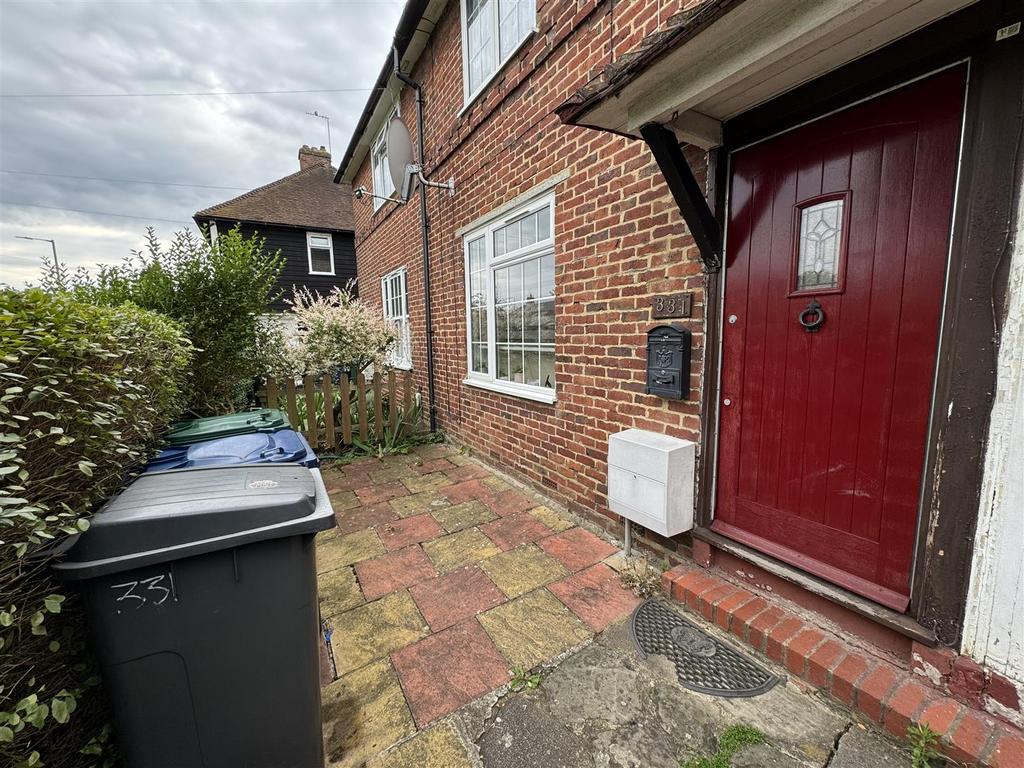 Watling Avenue, Edgware 3 bed terraced house - £475,000