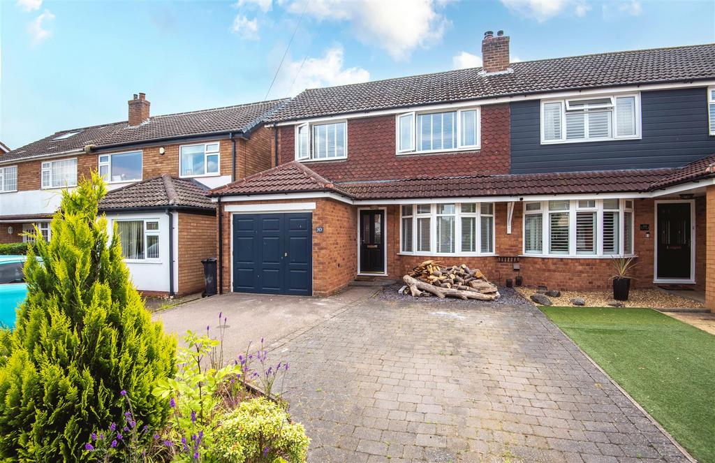 Dyott Avenue, Whittington, Lichfield 3 bed semi-detached house - £339,950