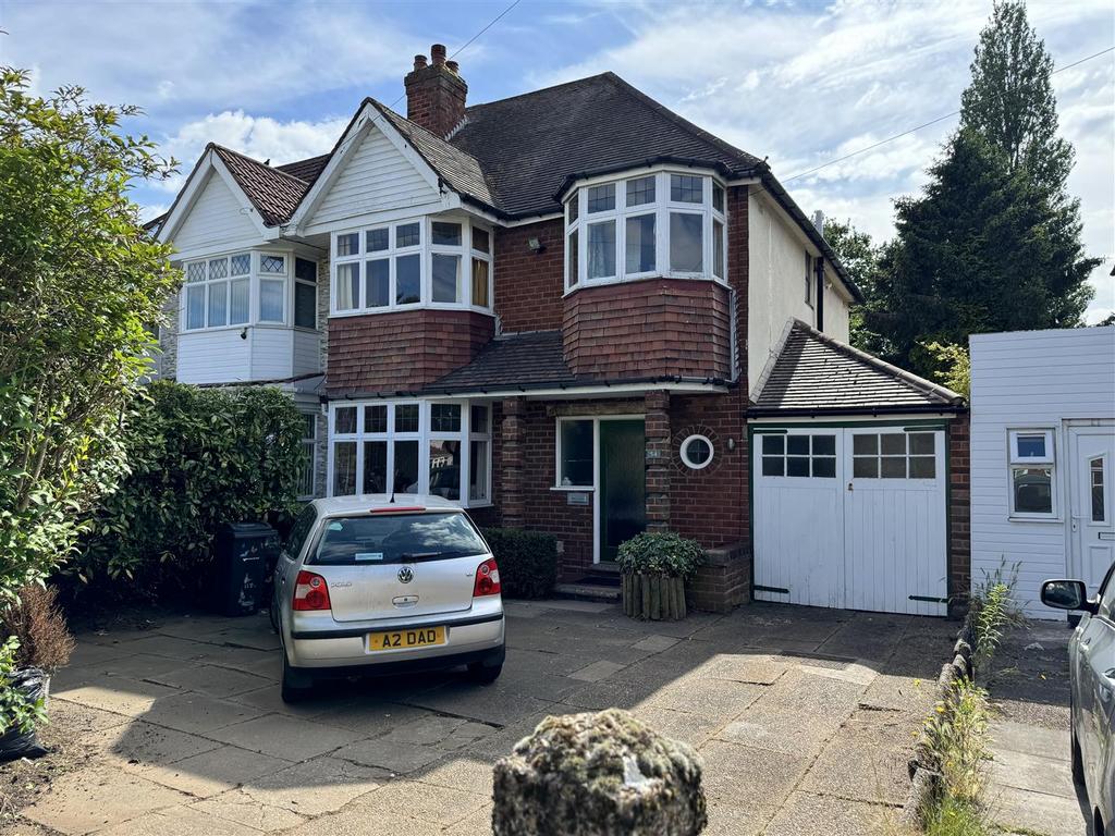 Ventnor Avenue, Hodge Hill, Birmingham 3 bed semi-detached house - £350,000