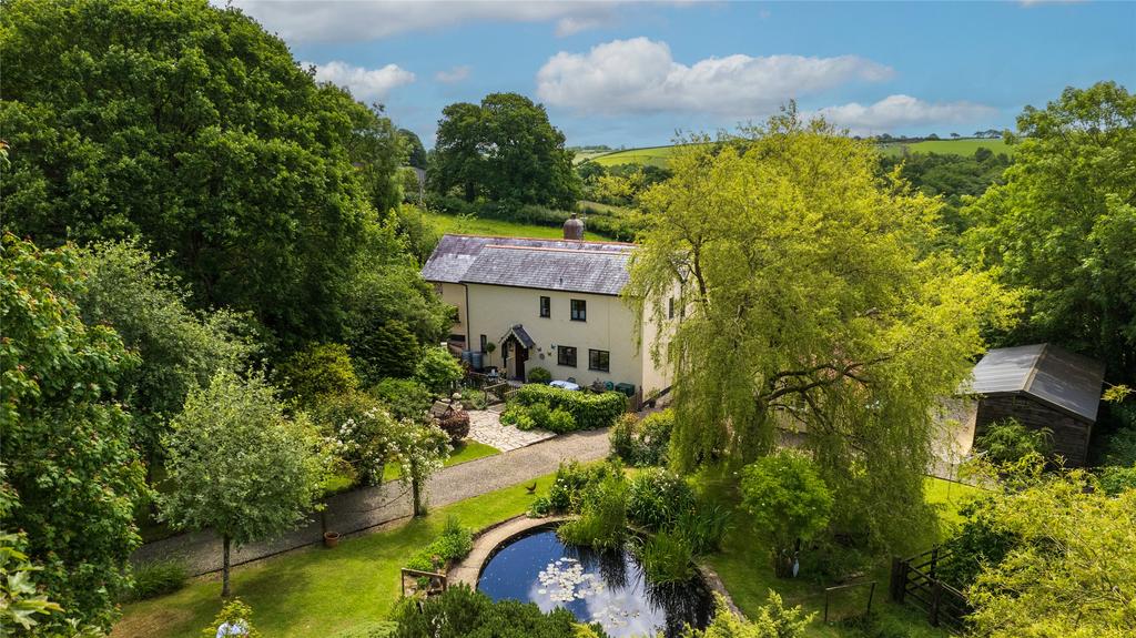 Meshaw, South Molton, Devon, EX36 5 bed detached house for sale - £700,000