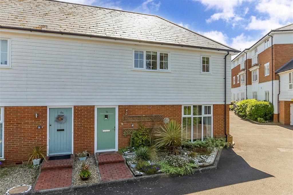 Wicketts End, Whitstable, Kent 2 bed semi-detached house - £300,000