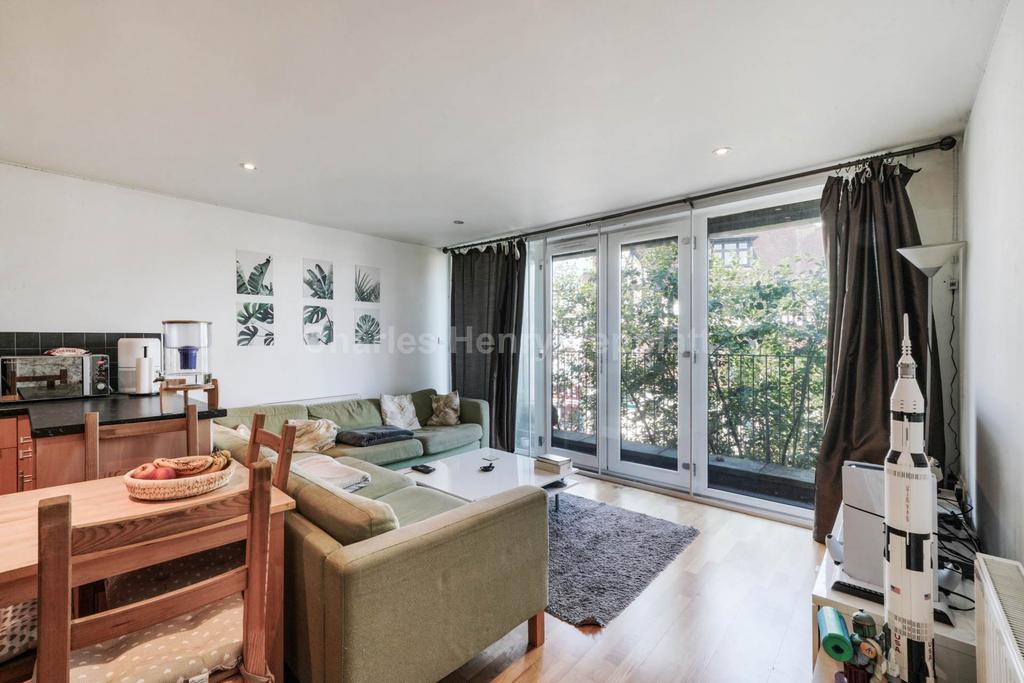 Lordship Lane, Wood Green, N22 2 bed apartment to rent - £2,000 pcm (£ ...