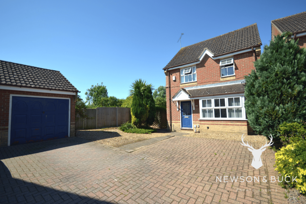 Ayre Way, King's Lynn PE30 3 bed detached house - £249,995