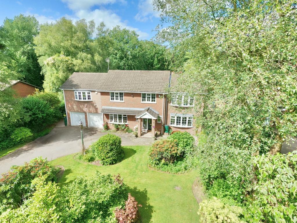 Pheasant Walk, Loggerheads, TF9 5 bed detached house - £625,000