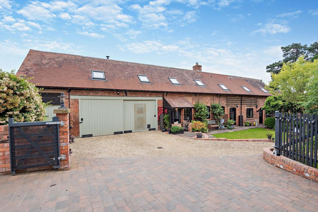 Kyrewood, Worcestershire WR15 5 bed barn conversion for sale - £650,000