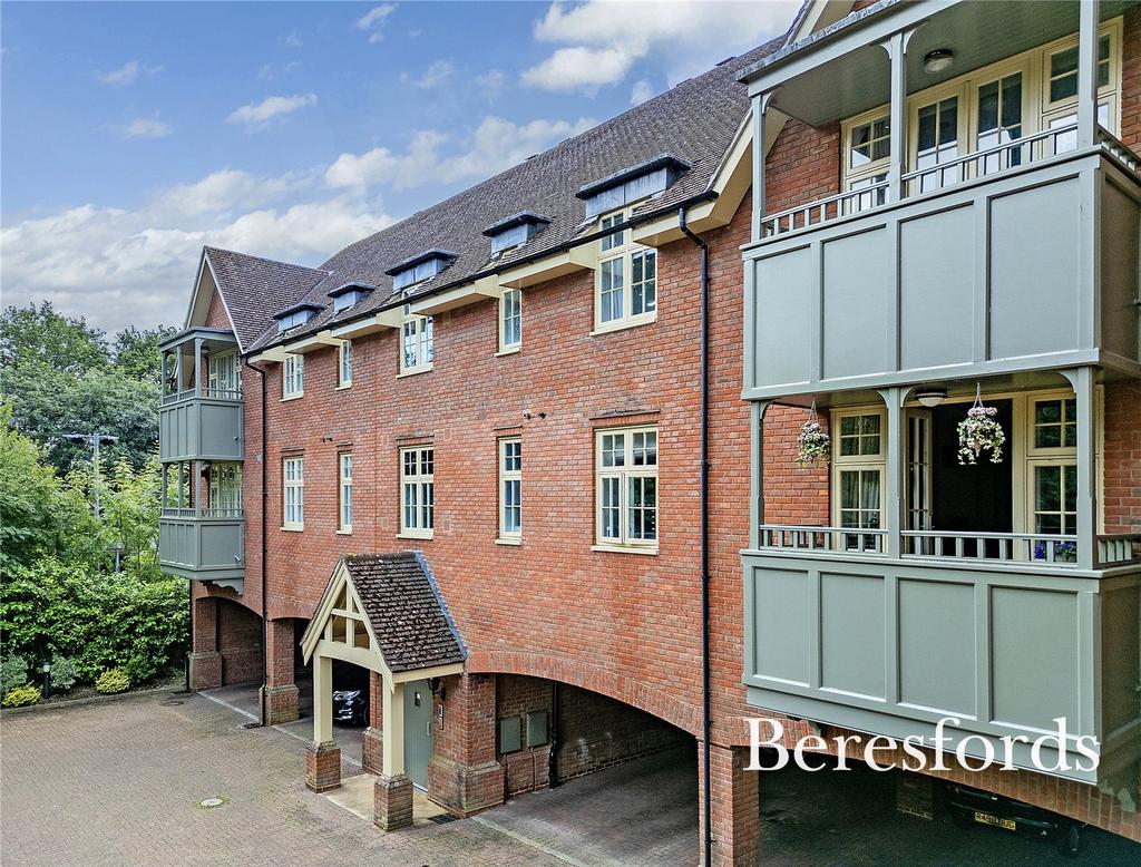 Stonegate, The Limes, CM4 2 bed apartment for sale - £550,000
