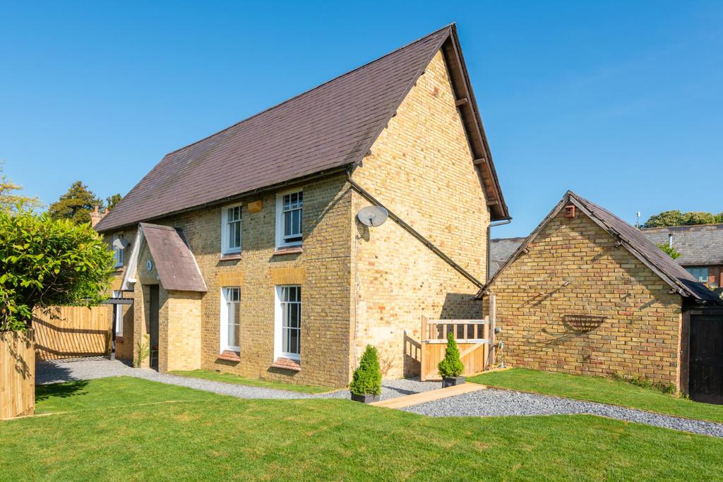 Oving Road, Whitchurch... 6 bed detached house for sale - £815,000