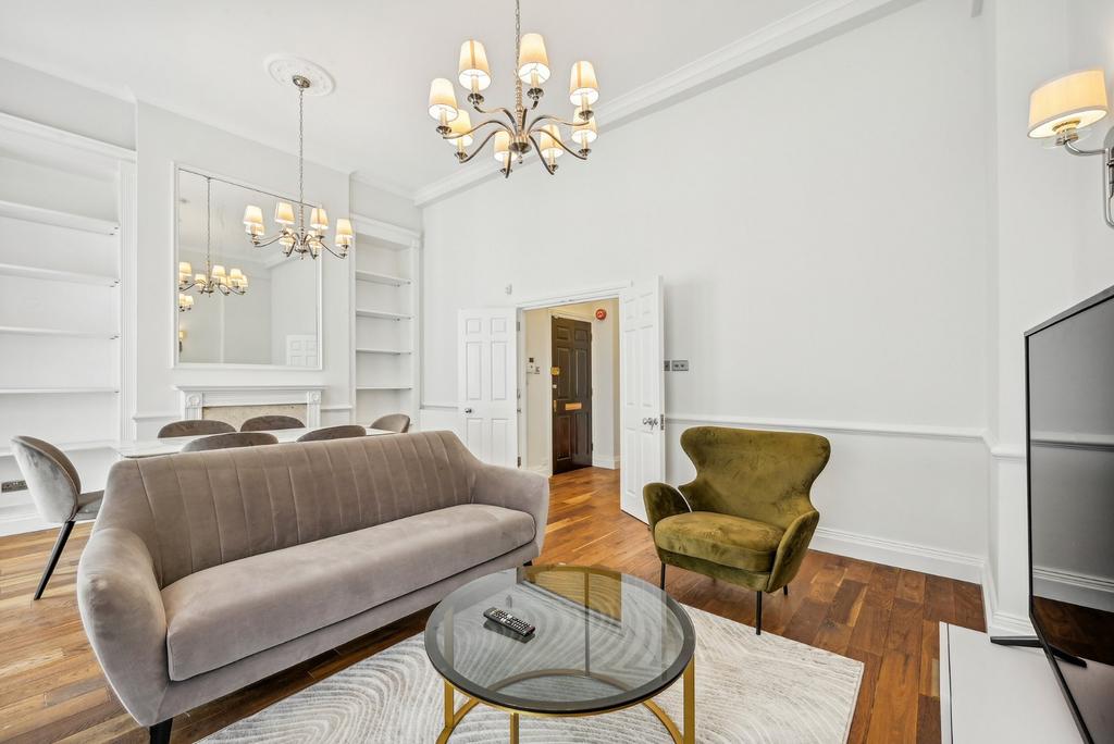 Tilney Street, London 4 bed flat - £7,497 pcm (£1,730 pw)