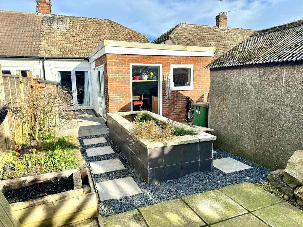 Laburnum Road, Redcar 3 bed semi-detached bungalow - £170,000