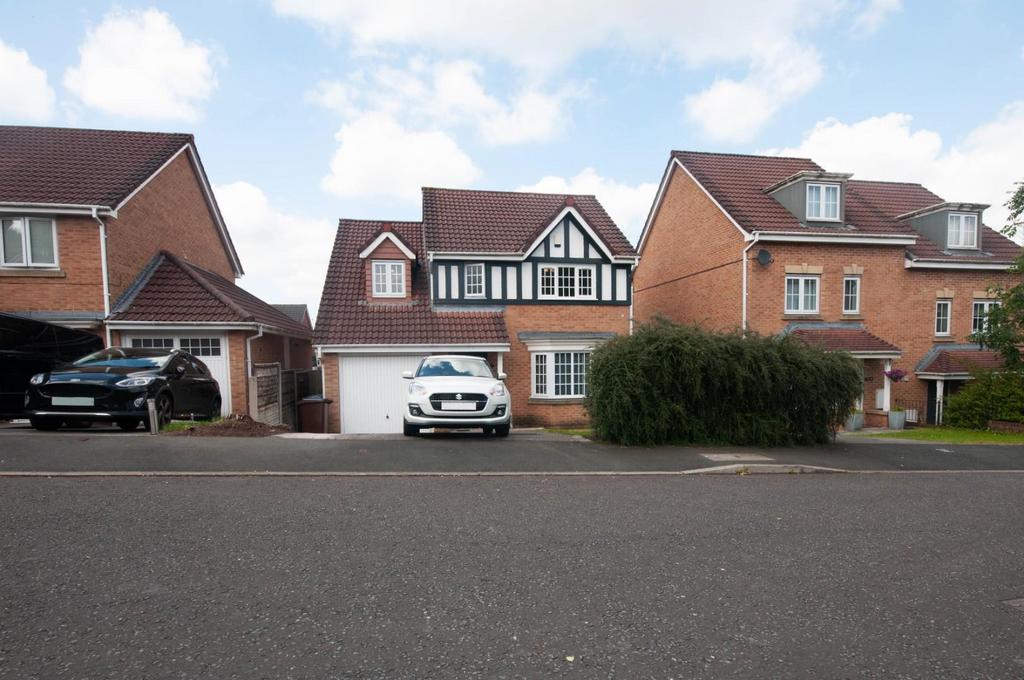 Dingle Close, Manchester M26 4 bed detached house - £350,000
