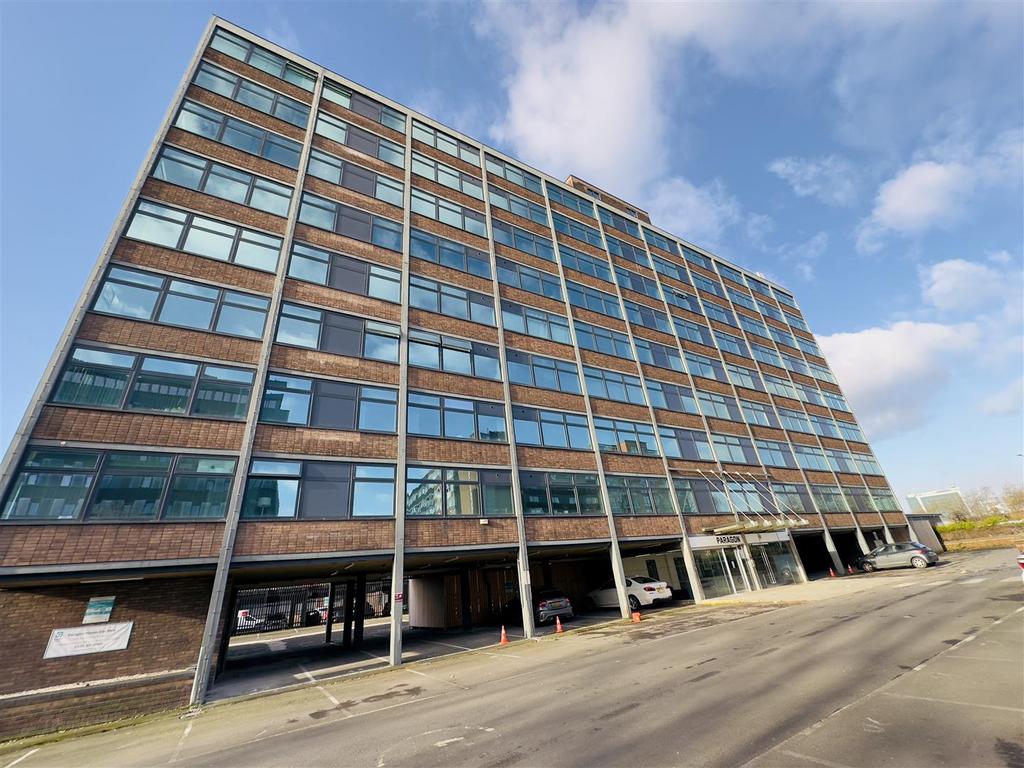 Paragon House, 48 Seymour Grove... 1 bed apartment - £1,000 pcm (£231 pw)