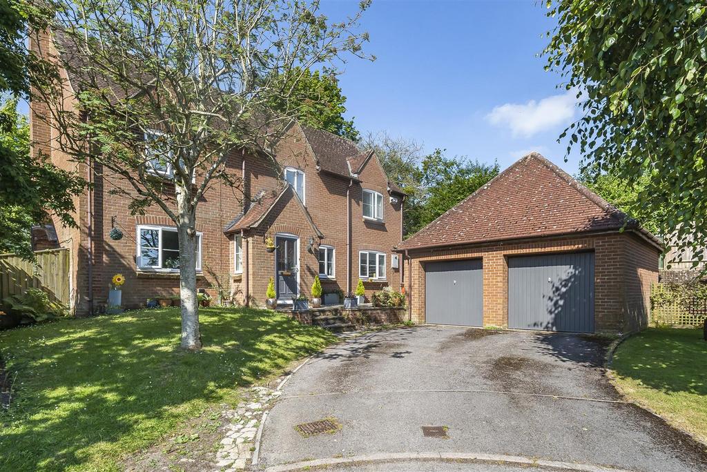 Bartletts, Great Cheverell 5 bed detached house for sale - £595,000