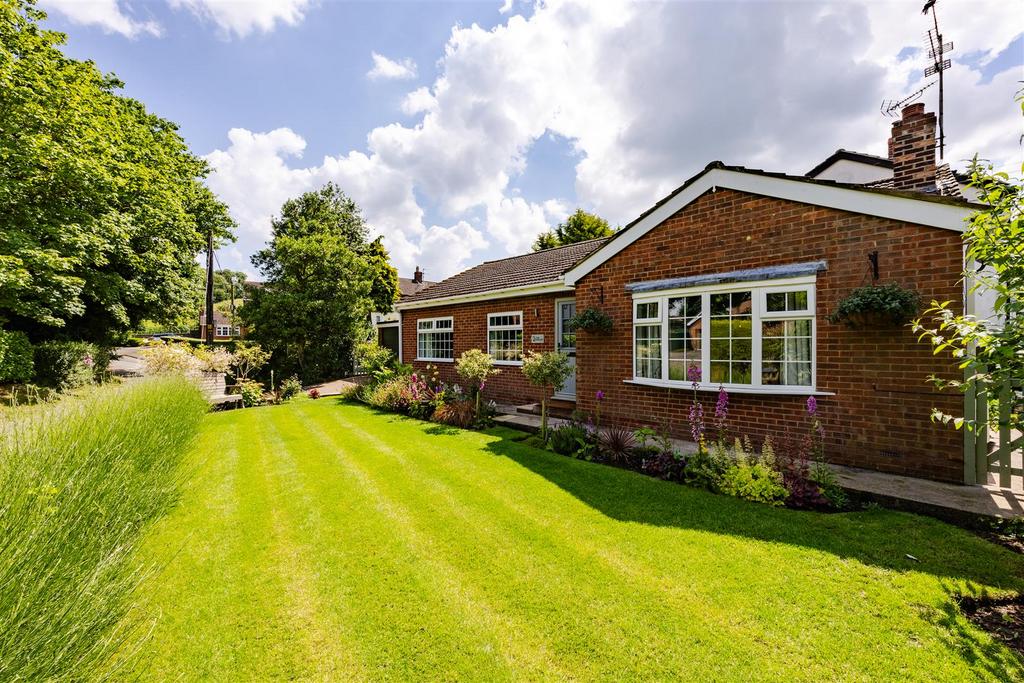 Sheep Dyke Lane, Bonby, Brigg 3 bed detached bungalow - £275,000