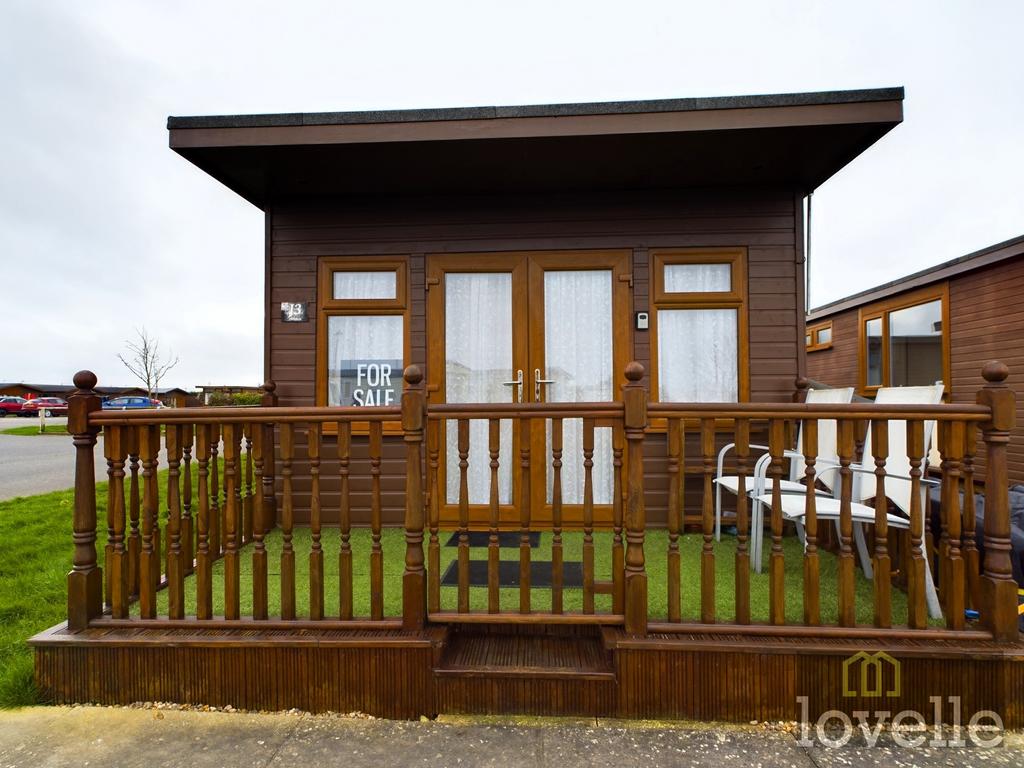 Mablethorpe Chalet Park, Mablethorpe... 2 bed chalet for sale - £29,000