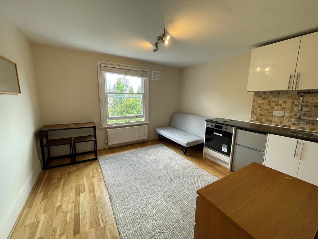 Alexandra Grove, Finsbury Park, N4 Studio - £1,000 pcm (£231 pw)
