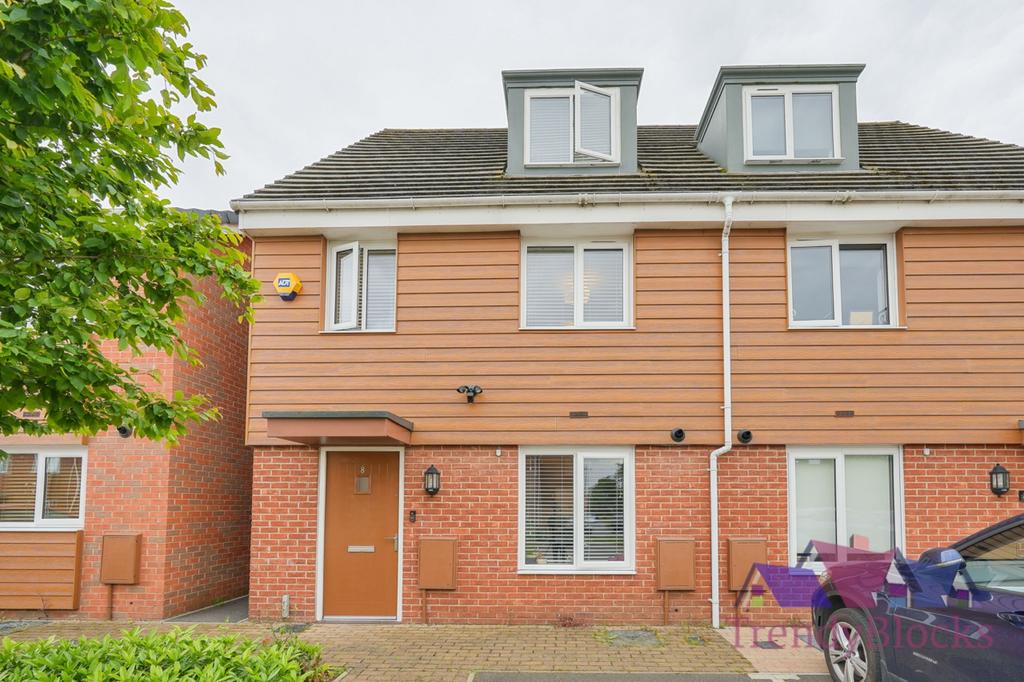 Tyndal Way, Dartford DA1 3 bed semi-detached house - £450,000