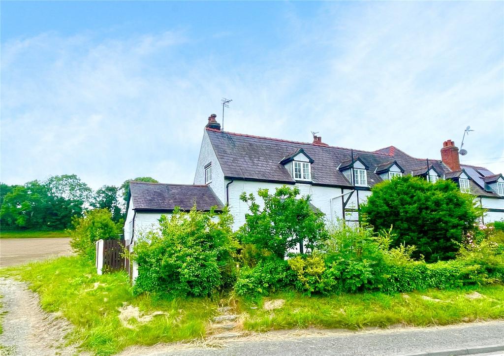 Pool Quay, Welshpool, Powys, SY21 3 bed end of terrace house - £169,950