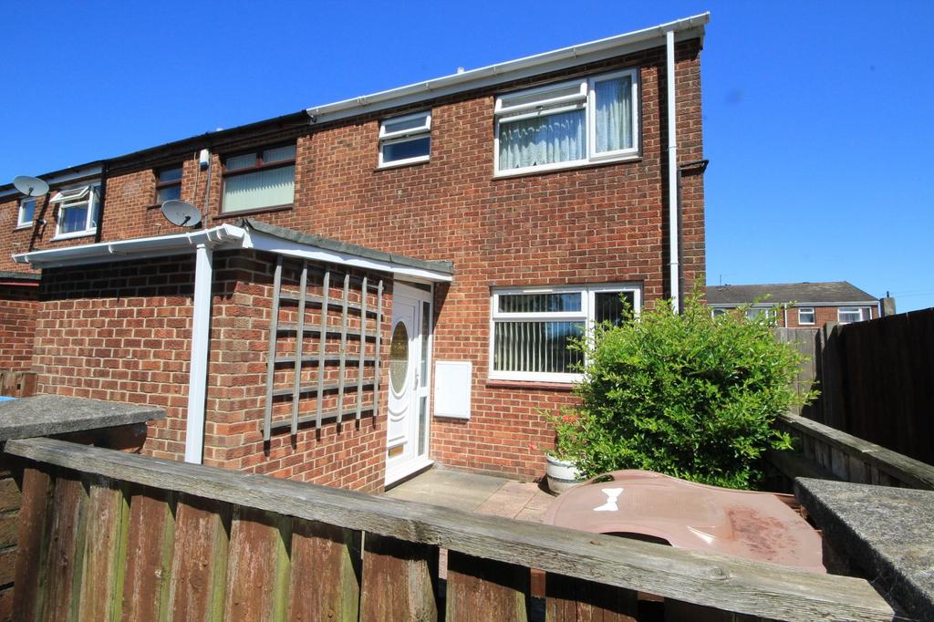 Victor Street, Hull, East Riding of... 3 bed end of terrace house - £ ...