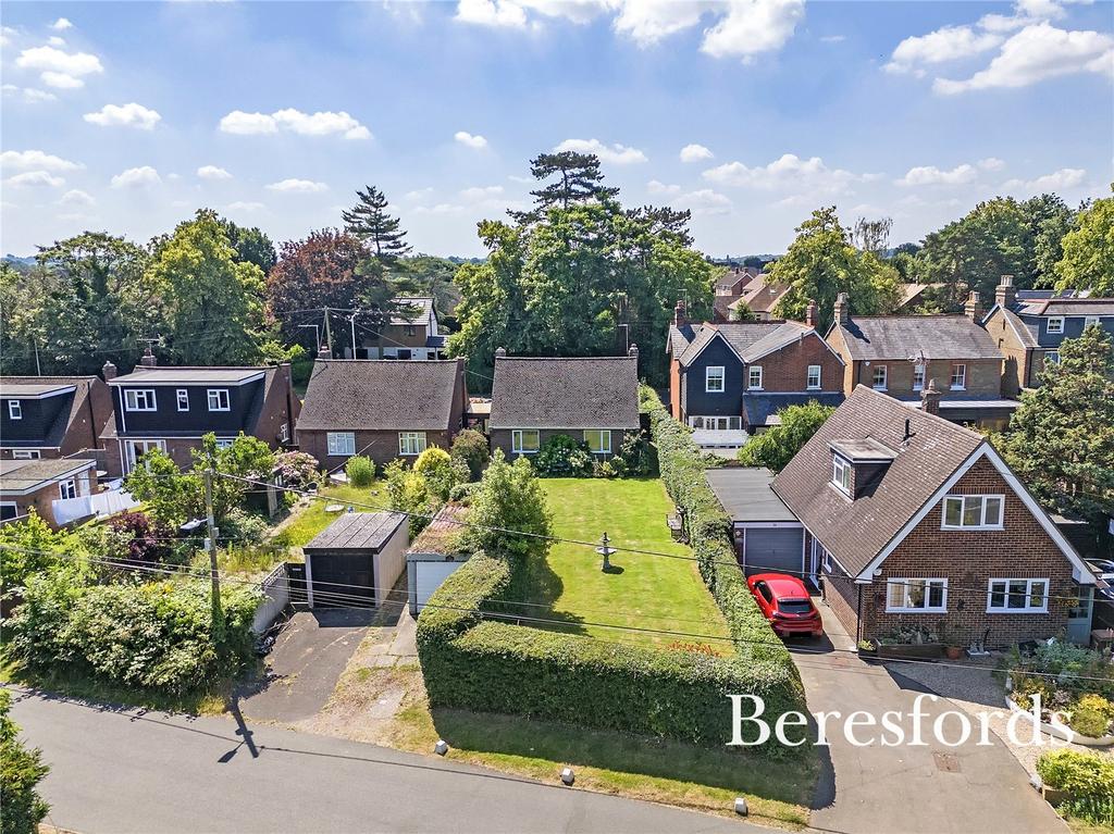 Ongar Road, Writtle, CM1 3 bed bungalow - £425,000