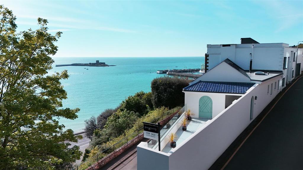 Le Mont De La Rocque, St. Brelade... 4 bed semi-detached house - £ ...