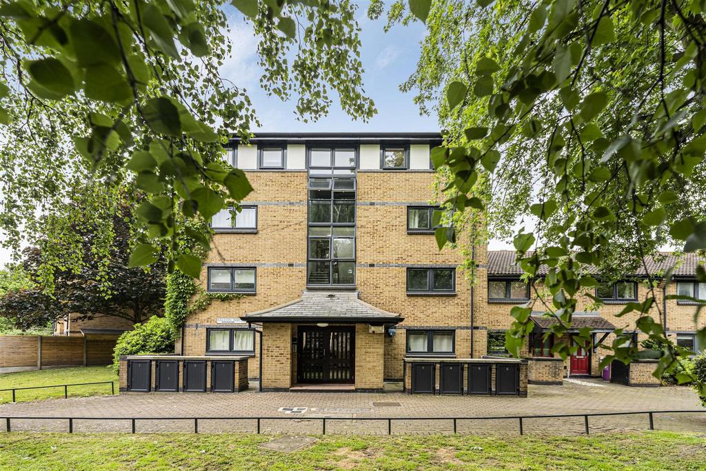 Falcon Way, Isle Of Dogs, E14 2 bed apartment - £475,000