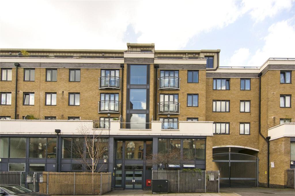 Fairfield Road, Bow, London, E3 2 bed flat - £425,000