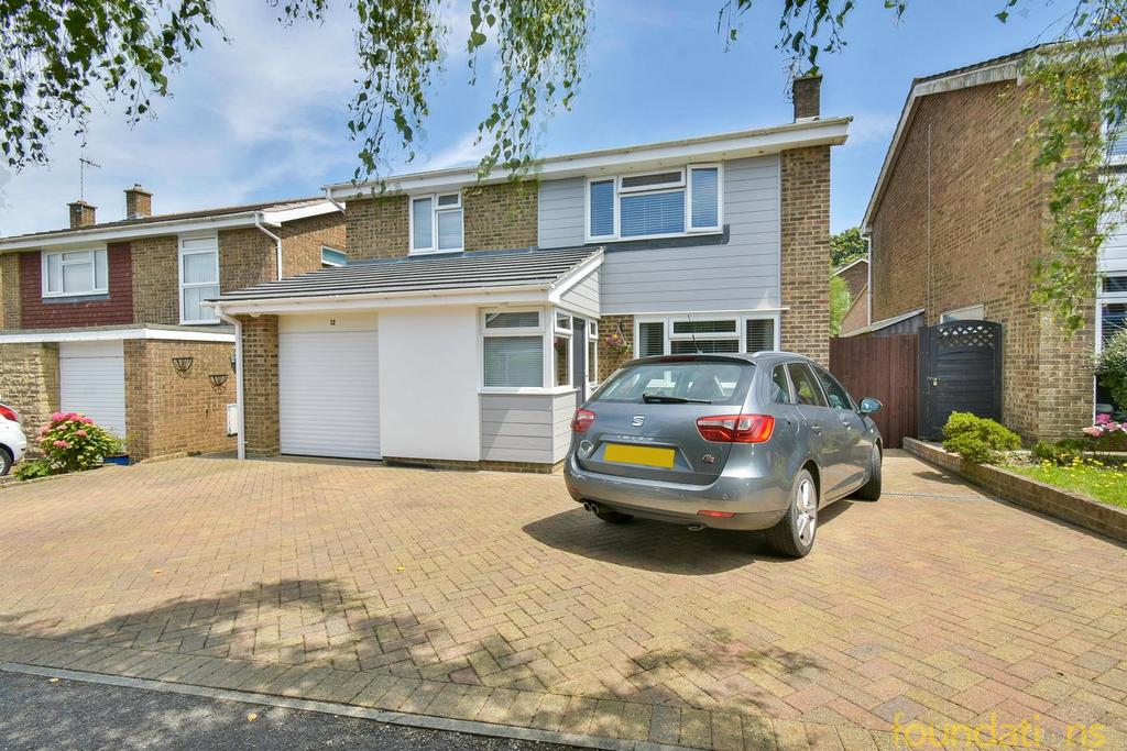 Sandown Way Bexhill On Sea Tn40 3 Bed Detached House £450 000