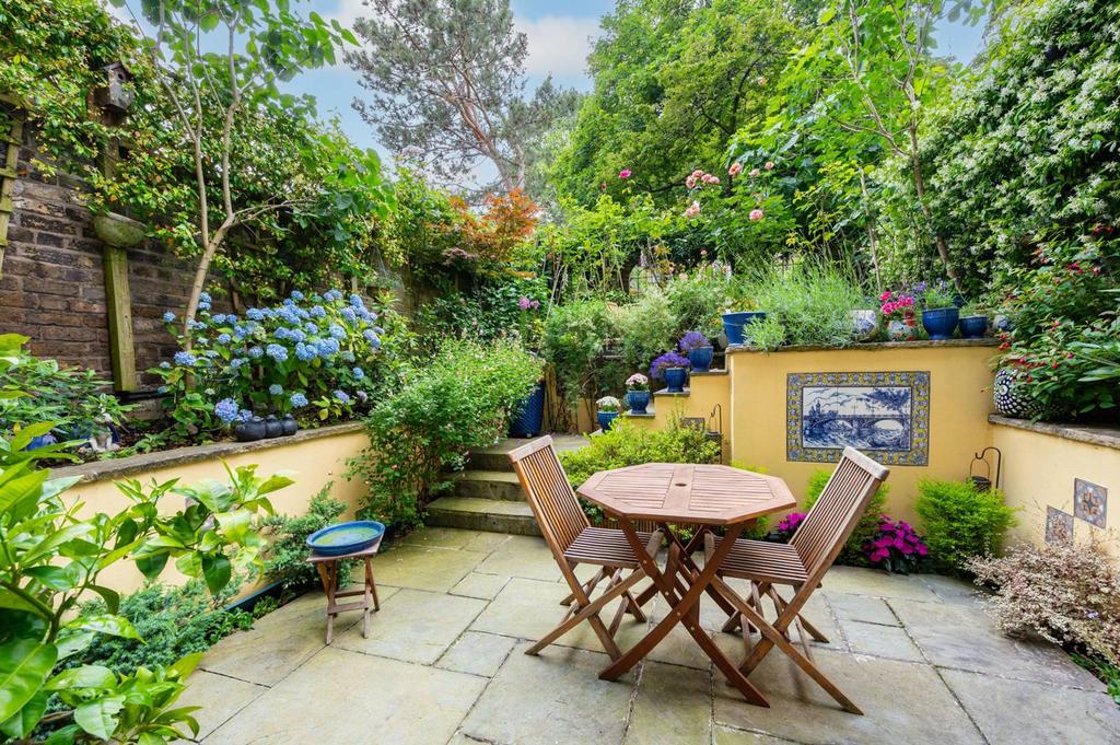 Palliser Road, Barons Court, London, W14 4 bed terraced house - £2,850,000