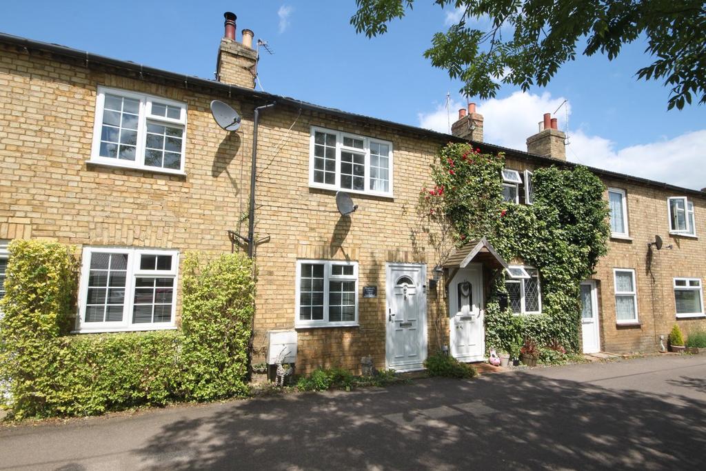 Hoo Road, Meppershall, Shefford, SG17 3 bed terraced house - £1,400 pcm ...